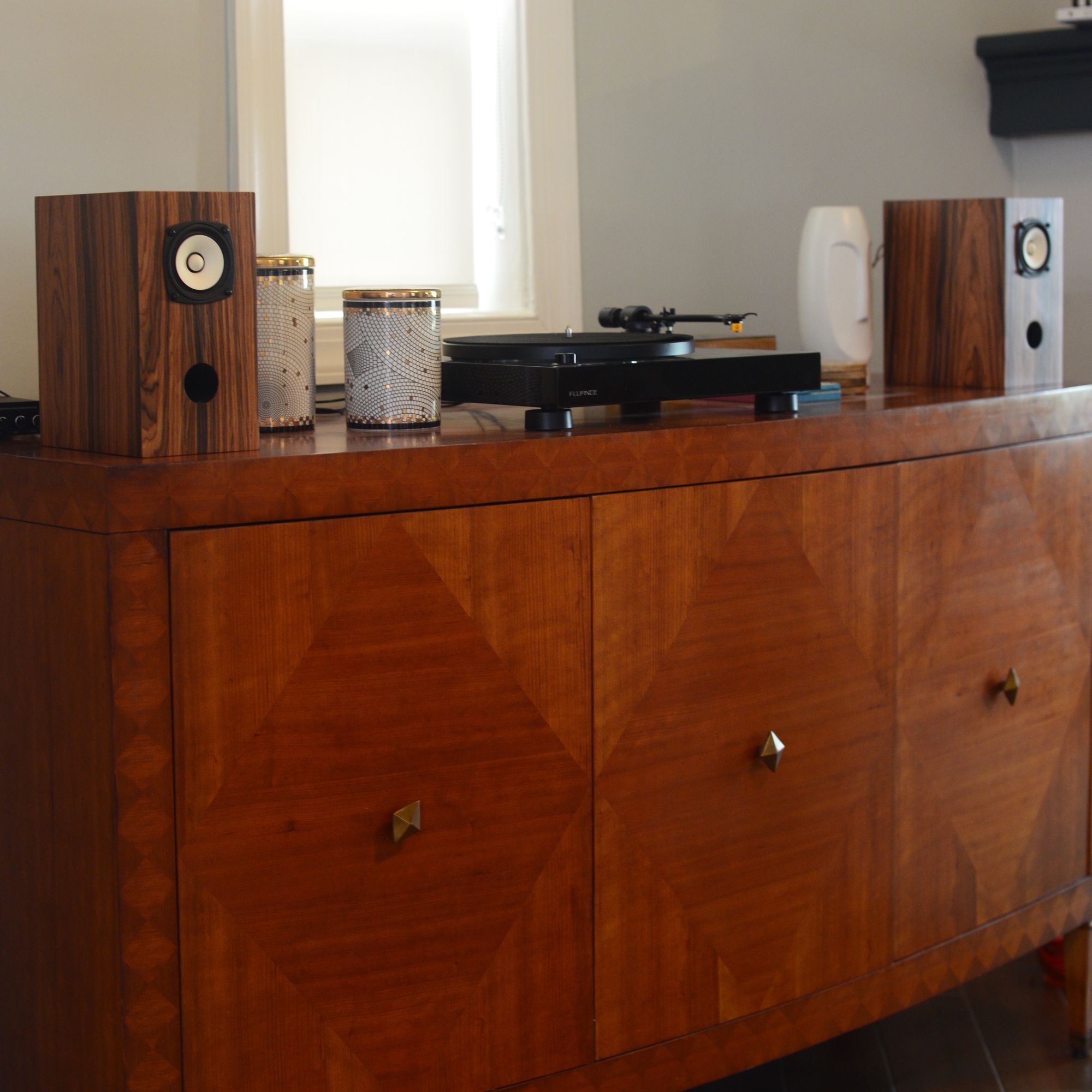 An Expandable Vinyl System: A Guide for new Vinyl Enthusiasts on a Budget